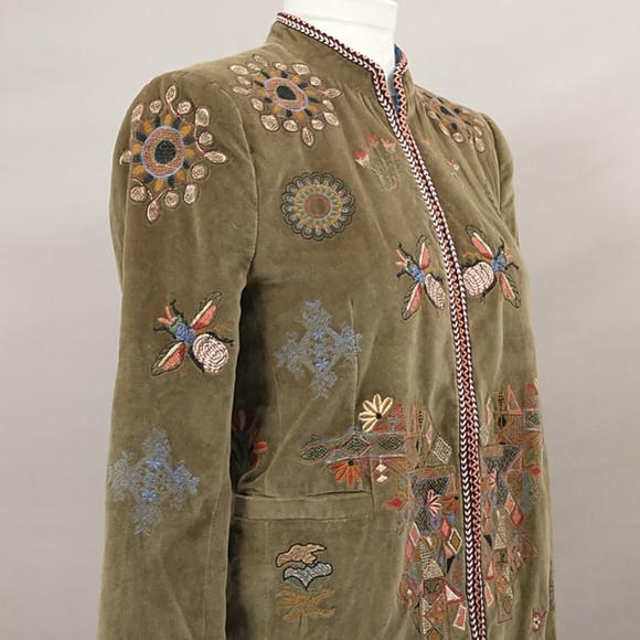 Zara | Jackets & Coats | Velvet Blazer Jacket Bees Embroidered Zara S ...